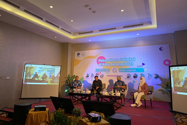 Pekan Literasi Digital untuk Masyarakat Sorong, Makin Cakap Digital | kumparan.com