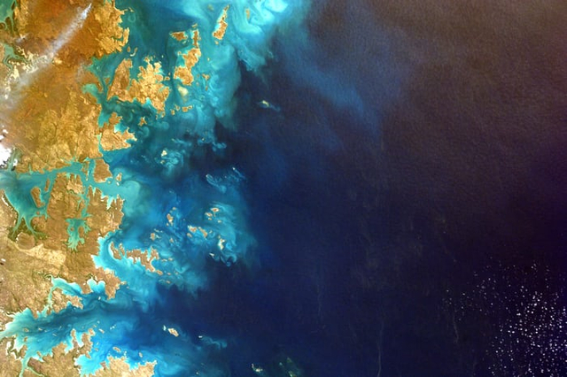 Mengapa Bumi Disebut Planet Biru? Ini Alasannya | kumparan.com Mengapa Bumi Disebut Planet Biru? Ini Alasannya | kumparan.com