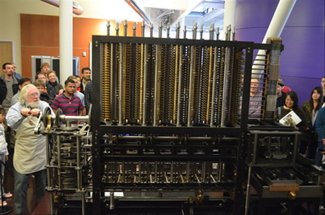 Perkembangan Komputer dari Masa ke Masa, Ini Sejarah Singkatnya ...