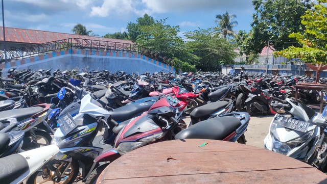 Polisi Amankan 68 Sepeda Motor Balapan Liar di Manokwari | kumparan.com