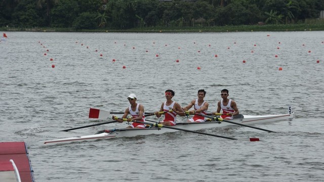 BREAKING NEWS: Tim Rowing Putra Raih Emas Pertama Indonesia di SEA ...
