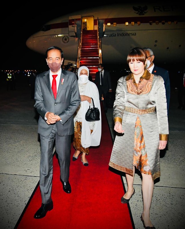 Siapa Asel Roberts, Diplomat AS yang Jemput Jokowi di Washington DC ...