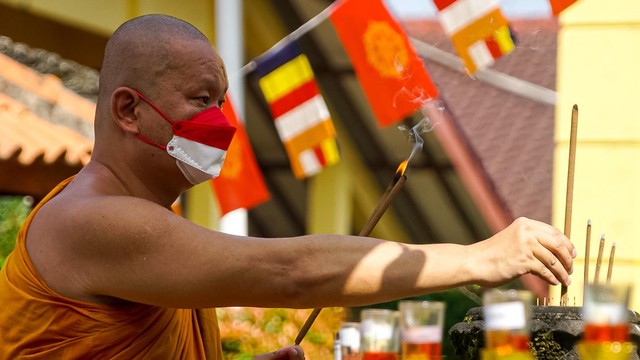 Puan: Waisak Ingatkan Kerukunan, Moderasi Antar-Umat Beragama ...