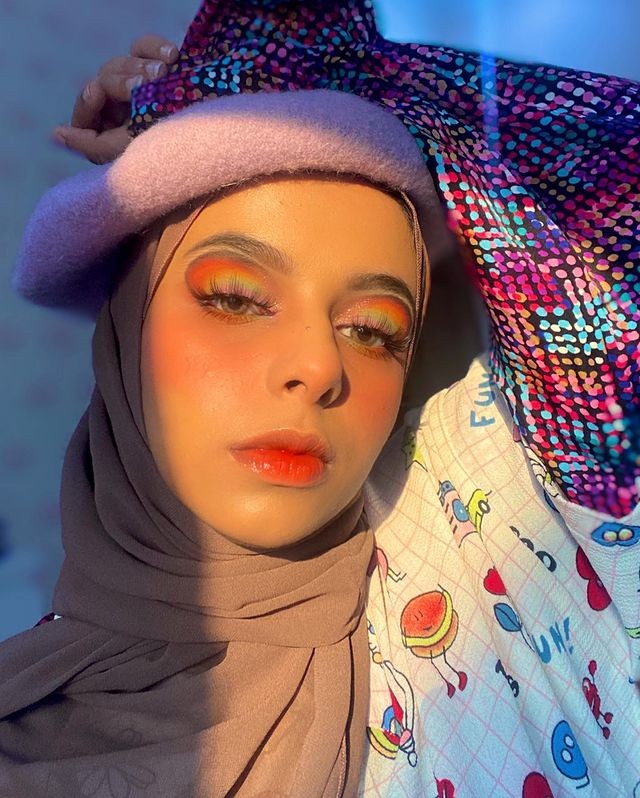 Intip 7 Potret Colorful Eyeshadow ala Dilla Jaidi | kumparan.com