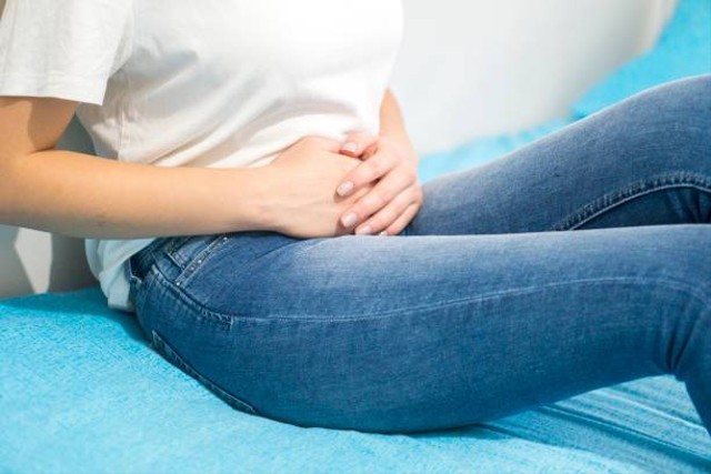 Kenapa Air Kencing Berwarna Kuning Kemerahan? Ini Penyebab dan Cara ...