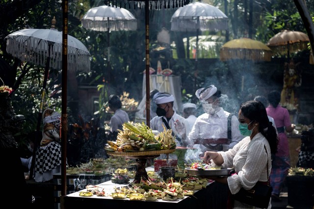 Unsur-Unsur Tri Hita Karana dan Implementasinya dalam Kehidupan Sehari ...