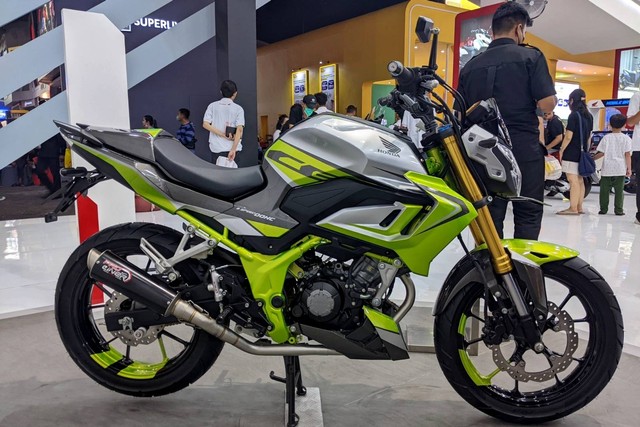 Tampil Ciamik, Modifikasi Honda Custom Bike CB150R Urban Sport ...
