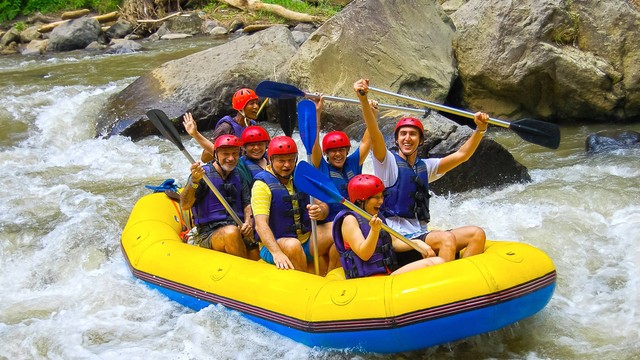 Liburan sambil Pacu Adrenalin dan Seru-seruan, Coba Rafting di Bali ...