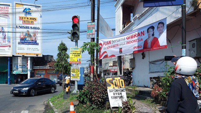 Spanduk Duet Puan dan Gibran Bermunculan di Solo dan Sukoharjo ... Spanduk Duet Puan dan Gibran Bermunculan di Solo dan Sukoharjo ...