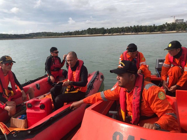Hari ke-4 Pencarian 7 Korban Kapal PMI Terbalik di Batam Nihil Temuan ...