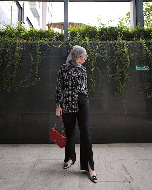 7 Mix and Match Outfit Hijab ala 'Cewek Mamba' | kumparan.com