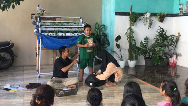 Tingkatkan Minat Baca Anak, Mahasiswa UTM Gagas Perpus Mini di Kampung ...