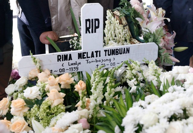 5 Berita Populer: Uya Kuya Dipolisikan Razman Nasution, Pesan Haru ...