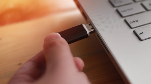 5 Cara Mengatasi Flashdisk Tidak Terbaca di Komputer atau Laptop ...