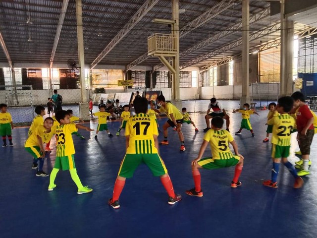 Pengembangan Motorik Anak Usia Dini Melalui Permainan Olahraga Futsal ...