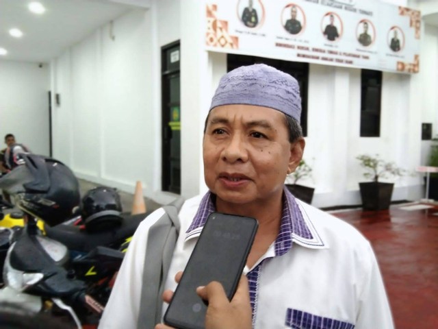 Mantan Kadis Pendidikan Kota Ternate Akui Bendahara Tidak Beri Gaji ... Mantan Kadis Pendidikan Kota Ternate Akui Bendahara Tidak Beri Gaji ...