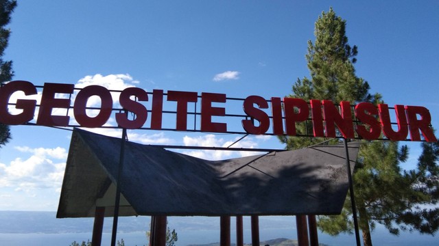 Geosite Sipinsur, Pesona Lain Danau Toba di Ketinggian | kumparan.com