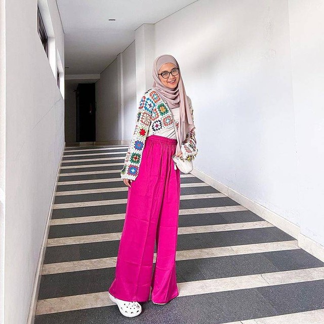 7 Ide Outfit Hijab Yang Simpel Dan Stylish Untuk Hangout Ala Fani Rahm
