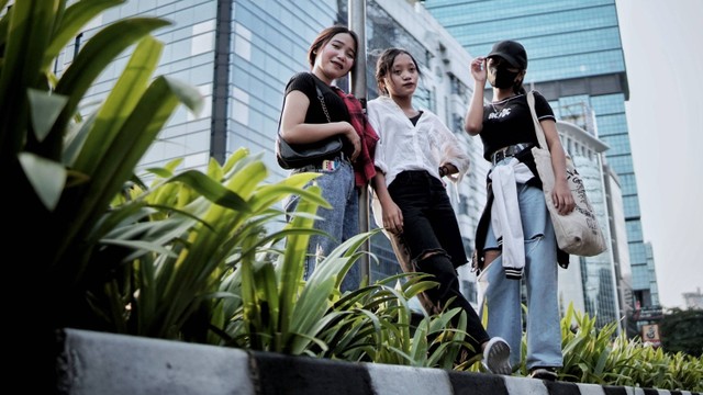 Wagub DKI Puji Gaya Fashion ABG Citayam 'Si Anak SCBD': Keren, Produk ...