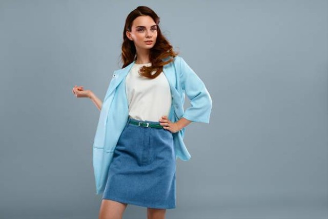 Inspirasi OOTD Rok Span untuk Tampil Lebih Anggun | kumparan.com