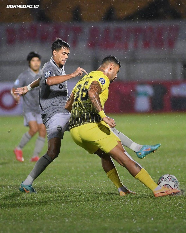 Hasil Liga 1: Diwarnai Bentrok Mengerikan, Barito Putera Tekuk Borneo ...