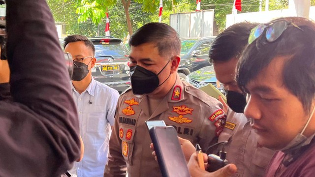 Brigjen Ramadhan Dampingi Pemeriksaan ART Ferdy Sambo di Komnas HAM | kumparan.com