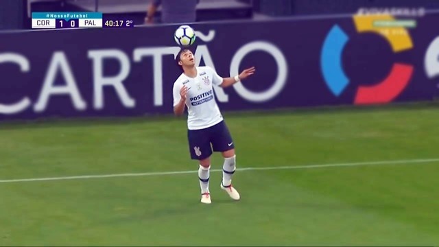 Teknik Mengontrol Bola Disebut Trapping, Ini Cara yang Benar | kumparan.com