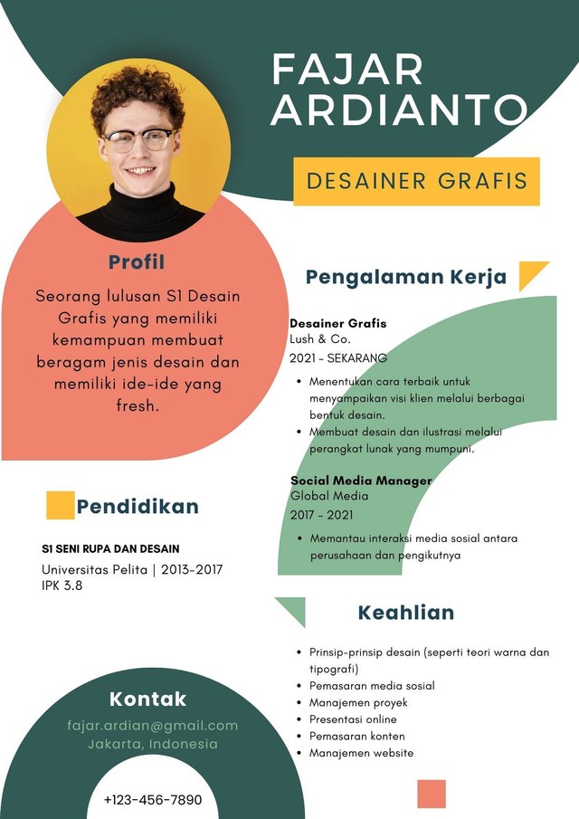 15 Contoh CV Menarik dan Cara Membuatnya | kumparan.com