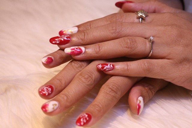 Rayakan Kemerdekaan Pakai Nail Art Merah Putih | kumparan.com