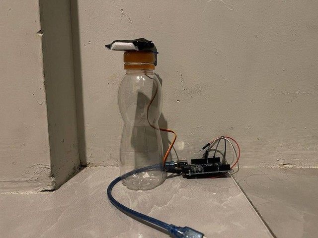 Mahasiswa Undip Menciptakan Alat Pakan Ikan Otomatis Dengan Arduino ...