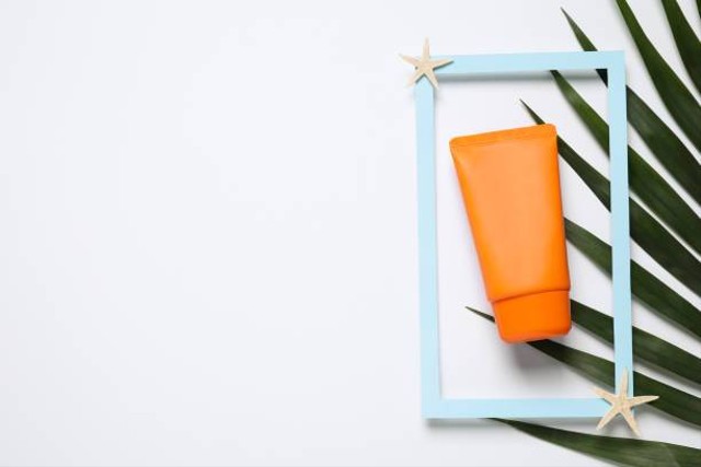 Rekomendasi Sunblock untuk ke Pantai agar Kulit Terlindungi | kumparan.com