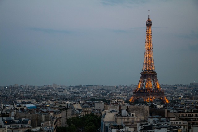 6 Rekomendasi Tempat Romantis di Paris untuk Bulan Madu | kumparan.com