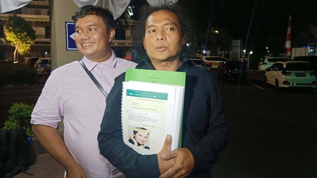 Deolipa Yumara Sebut Feni Rose Sudah Diperiksa Polisi | kumparan.com