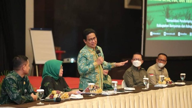 Mendes PDTT: Kinerja Pendamping Desa Harus Terukur | kumparan.com Mendes PDTT: Kinerja Pendamping Desa Harus Terukur | kumparan.com