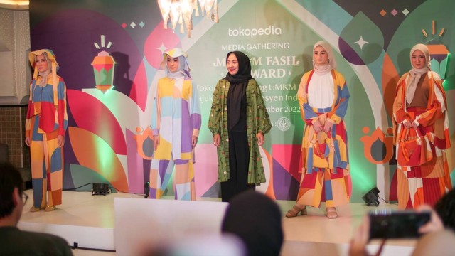 Dukung Industri Modest Fashion Lokal, Tokopedia Gelar Muslim Fash Forward | kumparan.com
