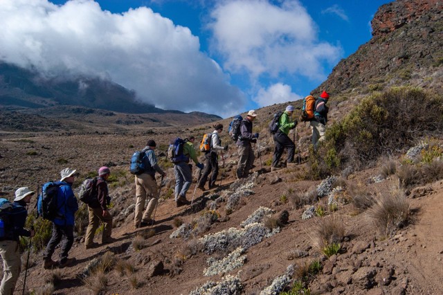 Gunung Kilimanjaro: Gunung Tertinggi di Benua Afrika | kumparan.com