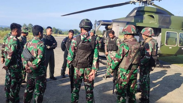 100 Personel TNI Satuan Tempur Digeser ke Kiwirok Pegunungan Bintang ...