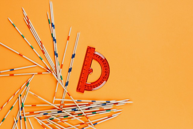 Pengertian Sudut Lurus dan Contohnya dalam Matematika | kumparan.com