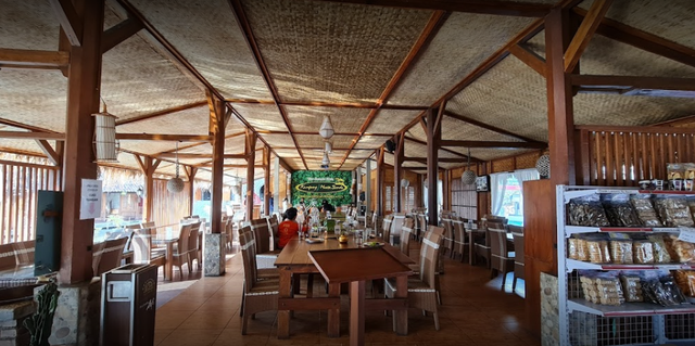 11 Tempat Makan di Garut dengan View Bagus | kumparan.com