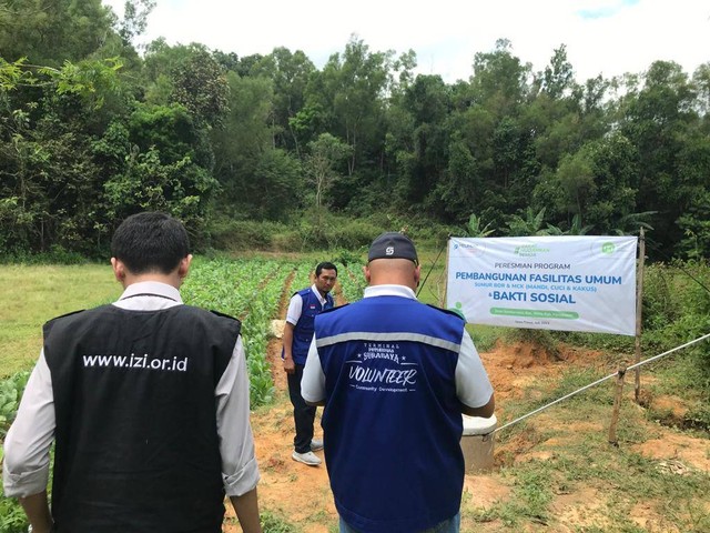 Sumur Bor dan Fasilitas MCK dari PT Terminal Petikemas Surabaya dan IZI Jatim | kumparan.com