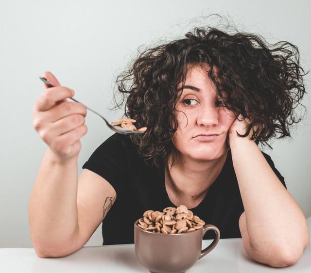 Eating Disorder: Jenis-Jenis, Gejala, dan Penyebabnya | kumparan.com