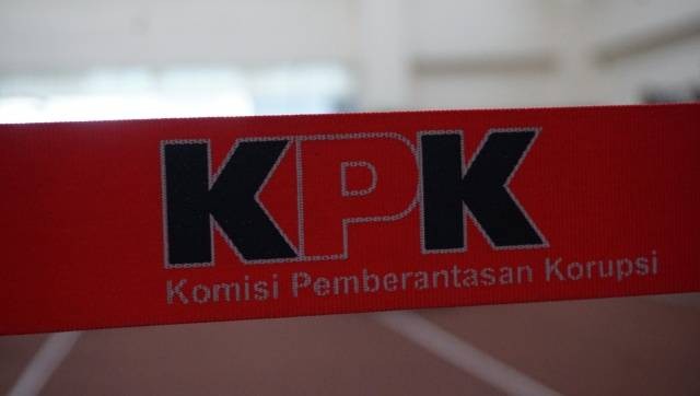 KPK Lelang 2 Mobil Milik Mantan Bupati Muara Enim | kumparan.com KPK Lelang 2 Mobil Milik Mantan Bupati Muara Enim | kumparan.com