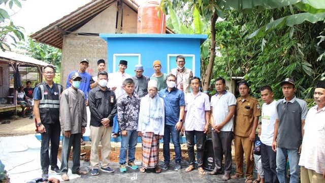 Mudahkan Akses Air Santri & Warga, YBM BRILIaN dan IZI Resmikan Sumur Bor & MCK | kumparan.com