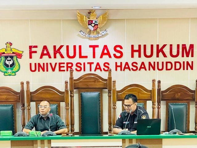 Edukasi Mengatasi Kerentanan Profesi Hakim, Apakah Perlu? | kumparan.com