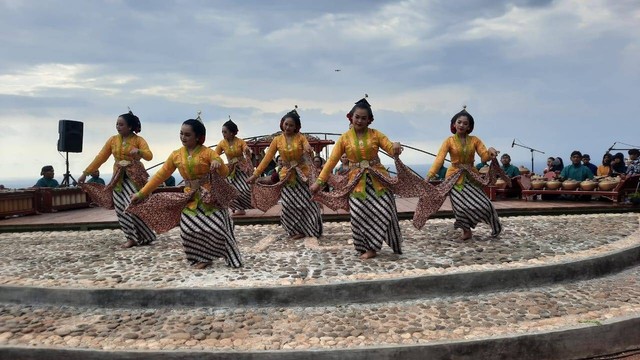 Warga Mangunan Bantul Gelar Ritual Merti Dusun | kumparan.com