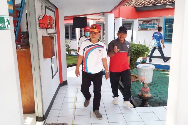 Kunjungi Rutan Blora, Kakanwil Imbau Untuk Tingkatkan Kewaspadaan | kumparan.com