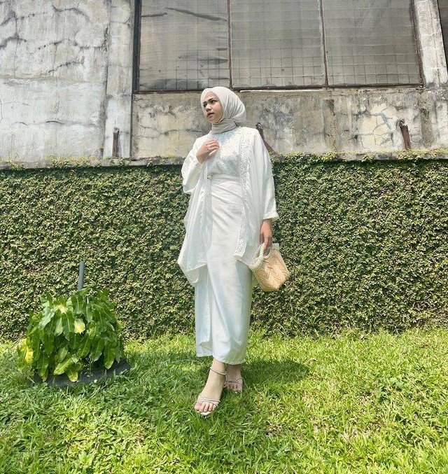 7 Inspirasi OOTD Hijab untuk Kondangan ala Selebgram Alfi Siregar | kumparan.com