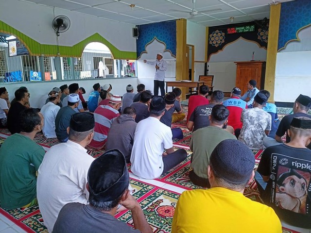 Rutan Majene Terus Tingkatkan Pembinaan Keagamaan Warga Binaan ...