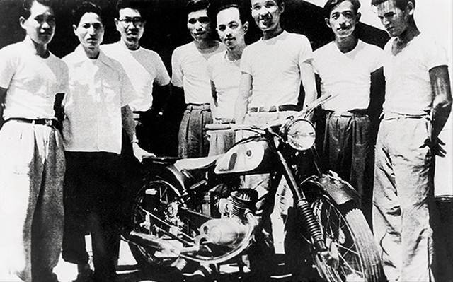 Penemu Sepeda Motor dan Sejarah Singkatnya | kumparan.com