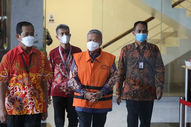 Jumat Keramat: Hakim Agung Sudrajad Dimyati Ditahan KPK | kumparan.com